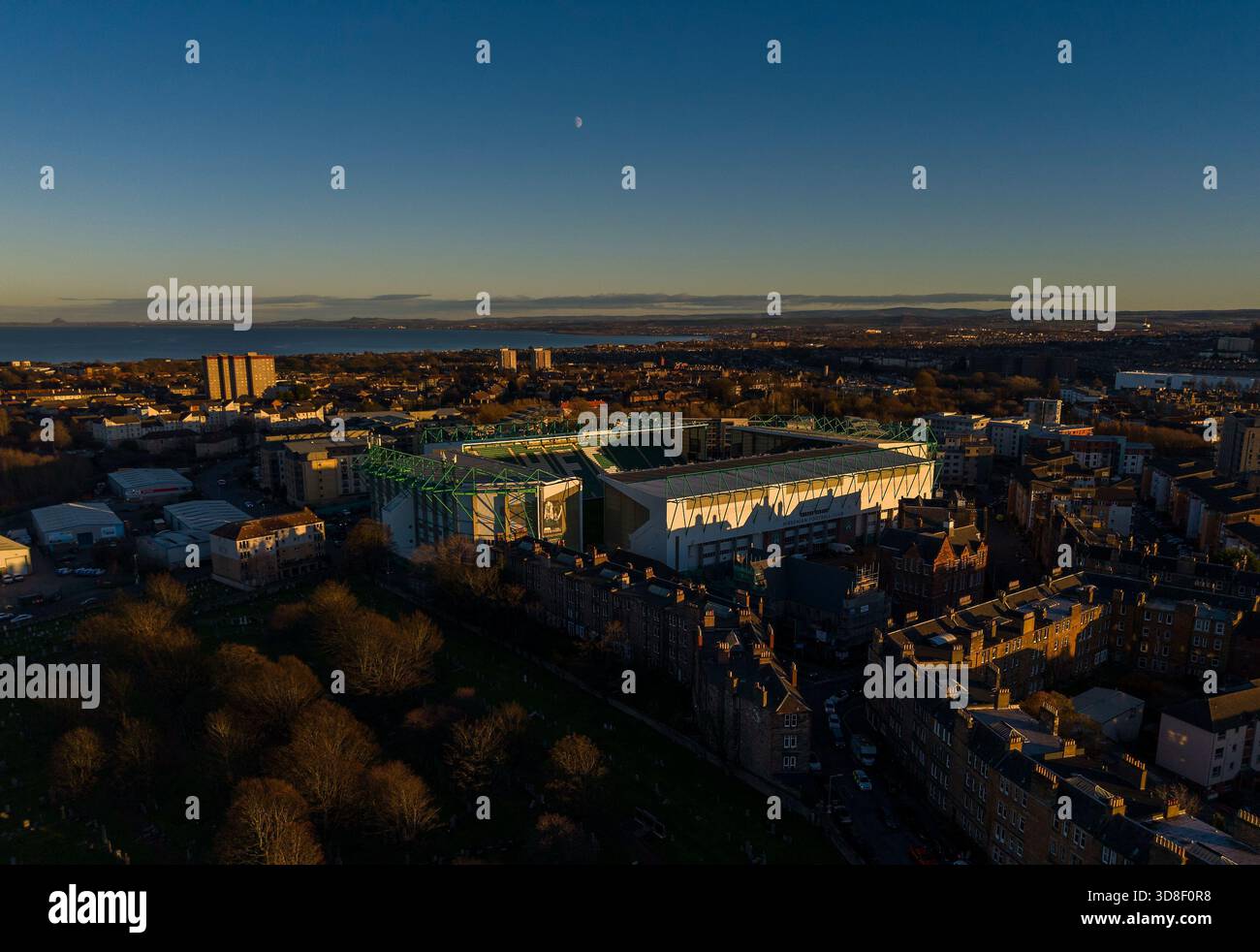 30th November 2025; Easter Road, Edinburgh, Scotland: Scottish Premiership Football, Hibernian ...