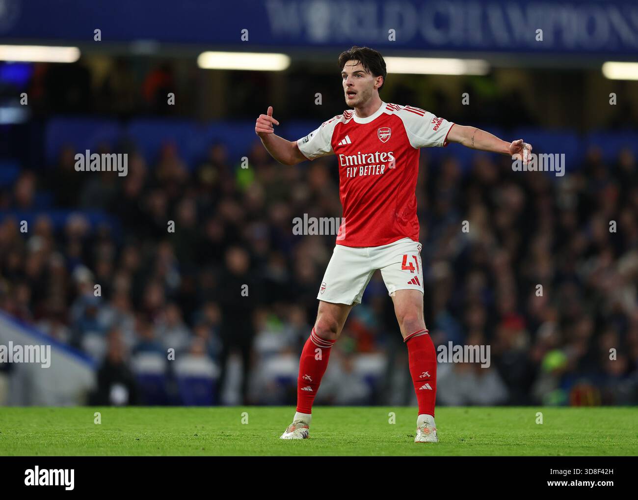 30th November 2025; Stamford Bridge, Chelsea, London, England: Premier ...