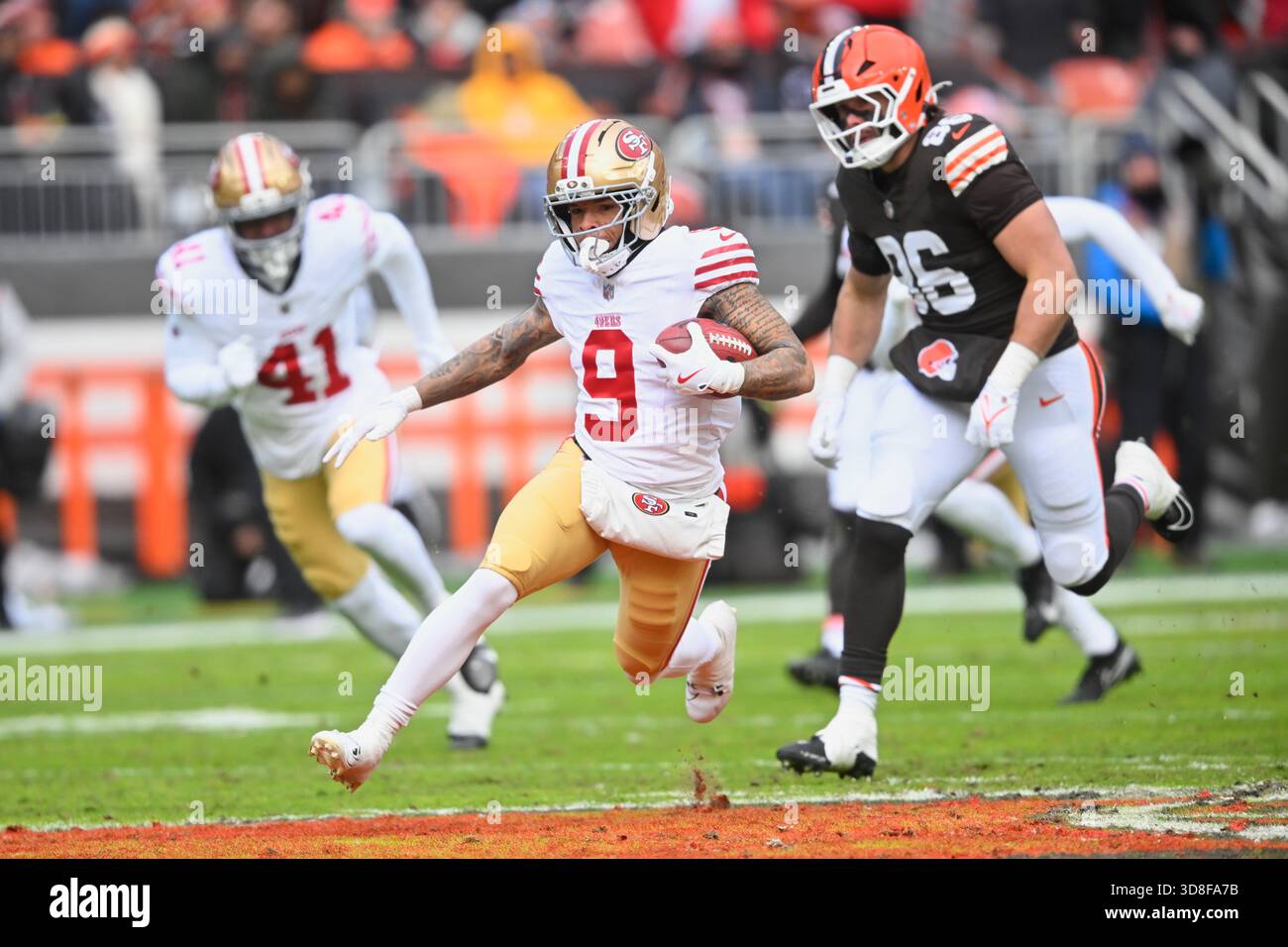 San Francisco 49ers' Skyy Moore (9) returns a punt against the ...