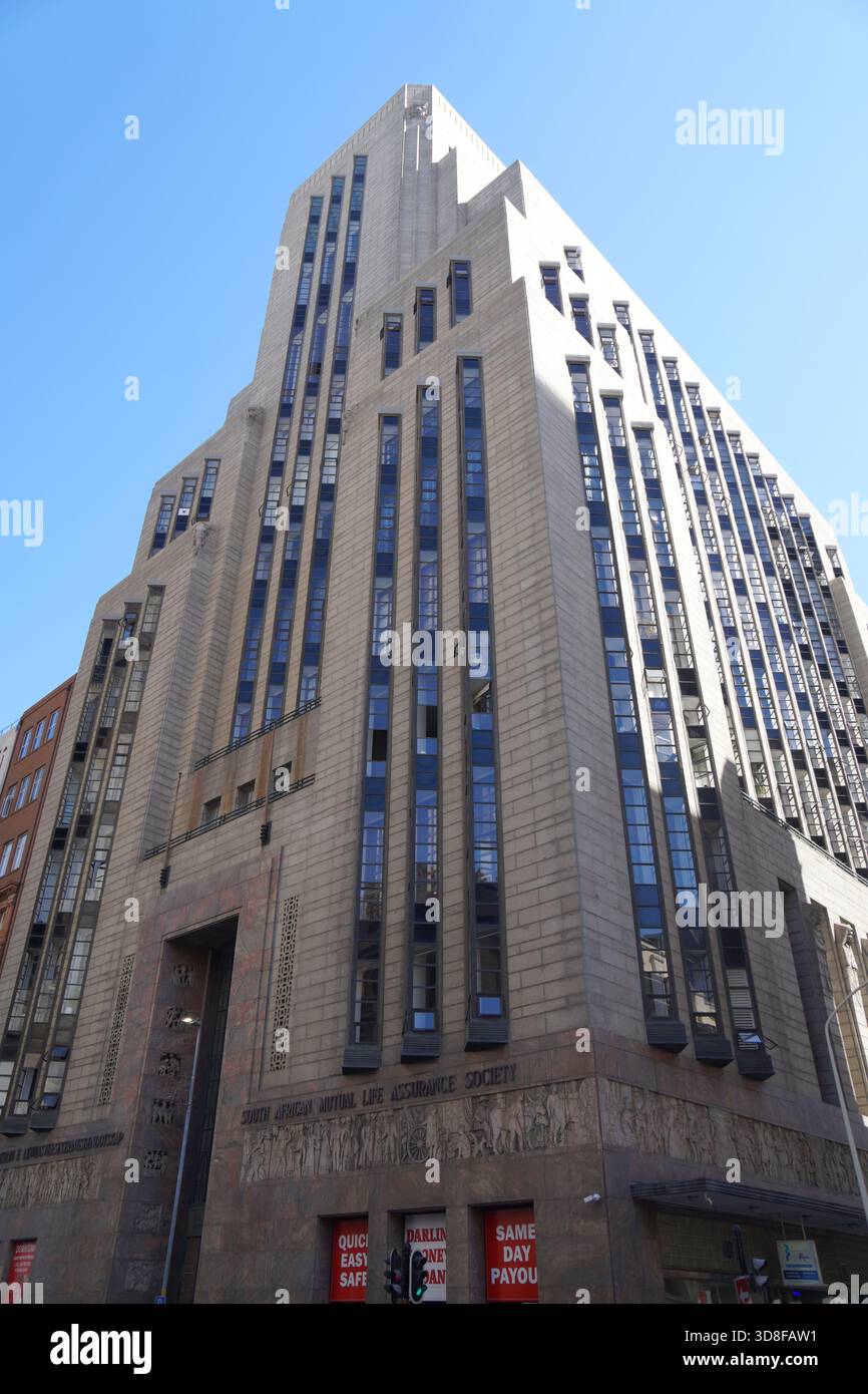 Mutual life assurance building hi-res stock photography and images - Alamy