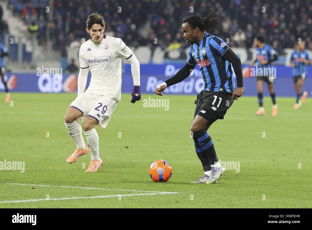 Ademola Lookman of Atalanta BC competes for the ball with Niccolo ...