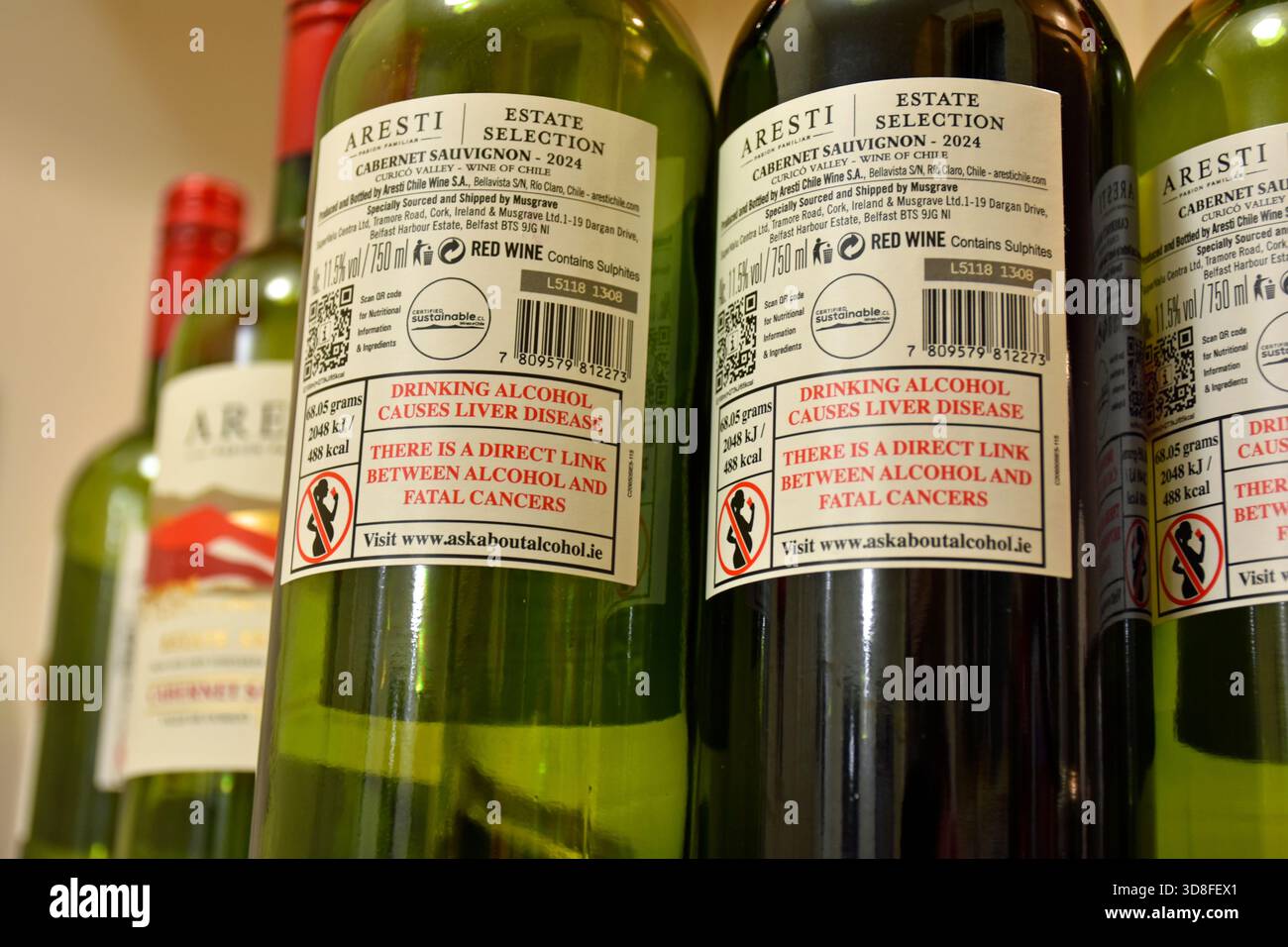 Alcohol warning label irish hi-res stock photography and images - Alamy