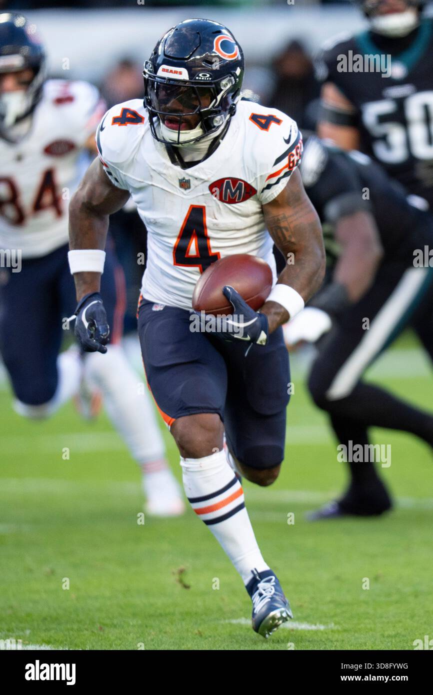 Chicago Bears running back D'Andre Swift in action during an NFL ...