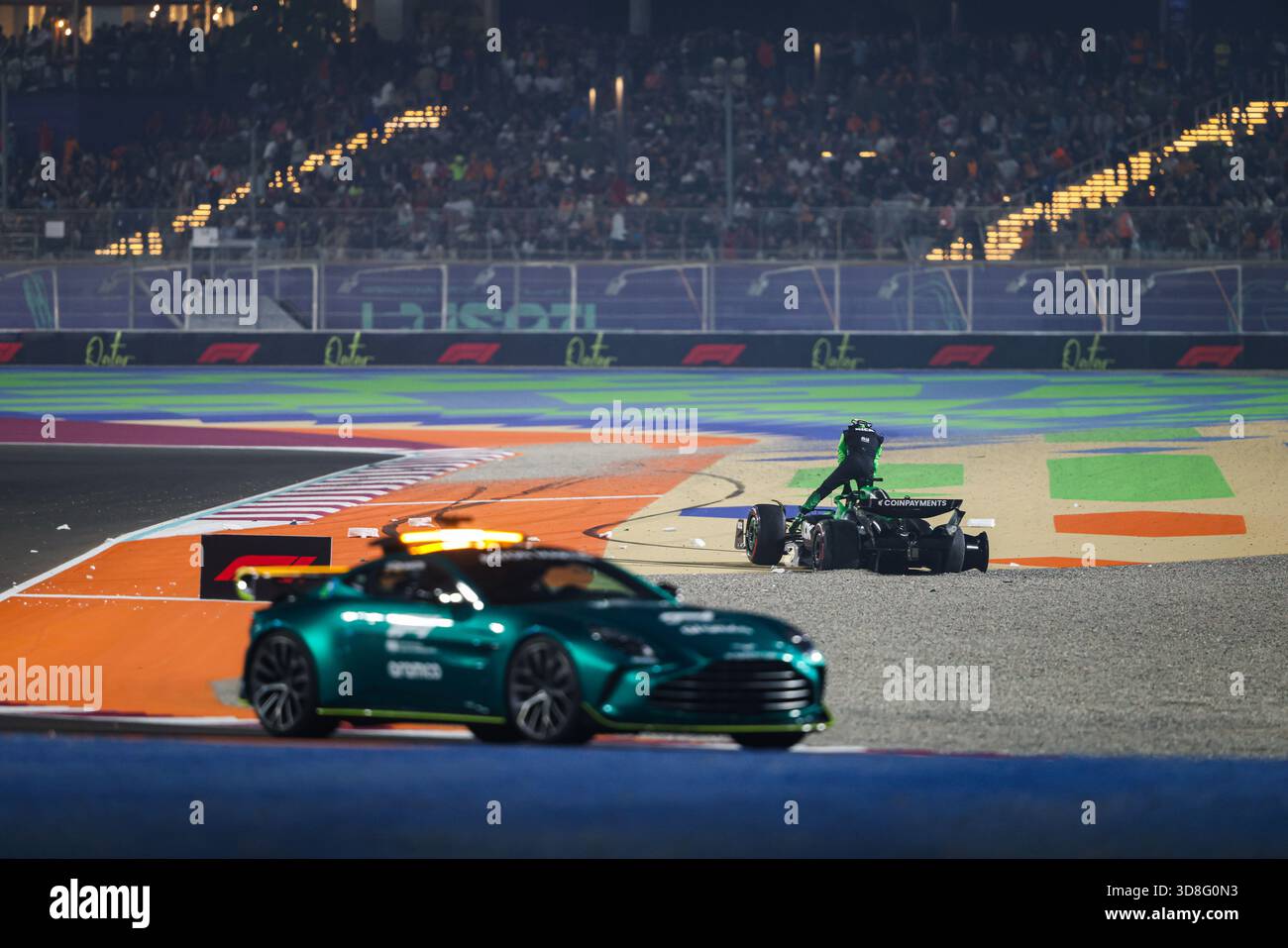 FIA Aston Martin Vantage Safety Car crash, accident, 27 HULKENBERG Nico ...