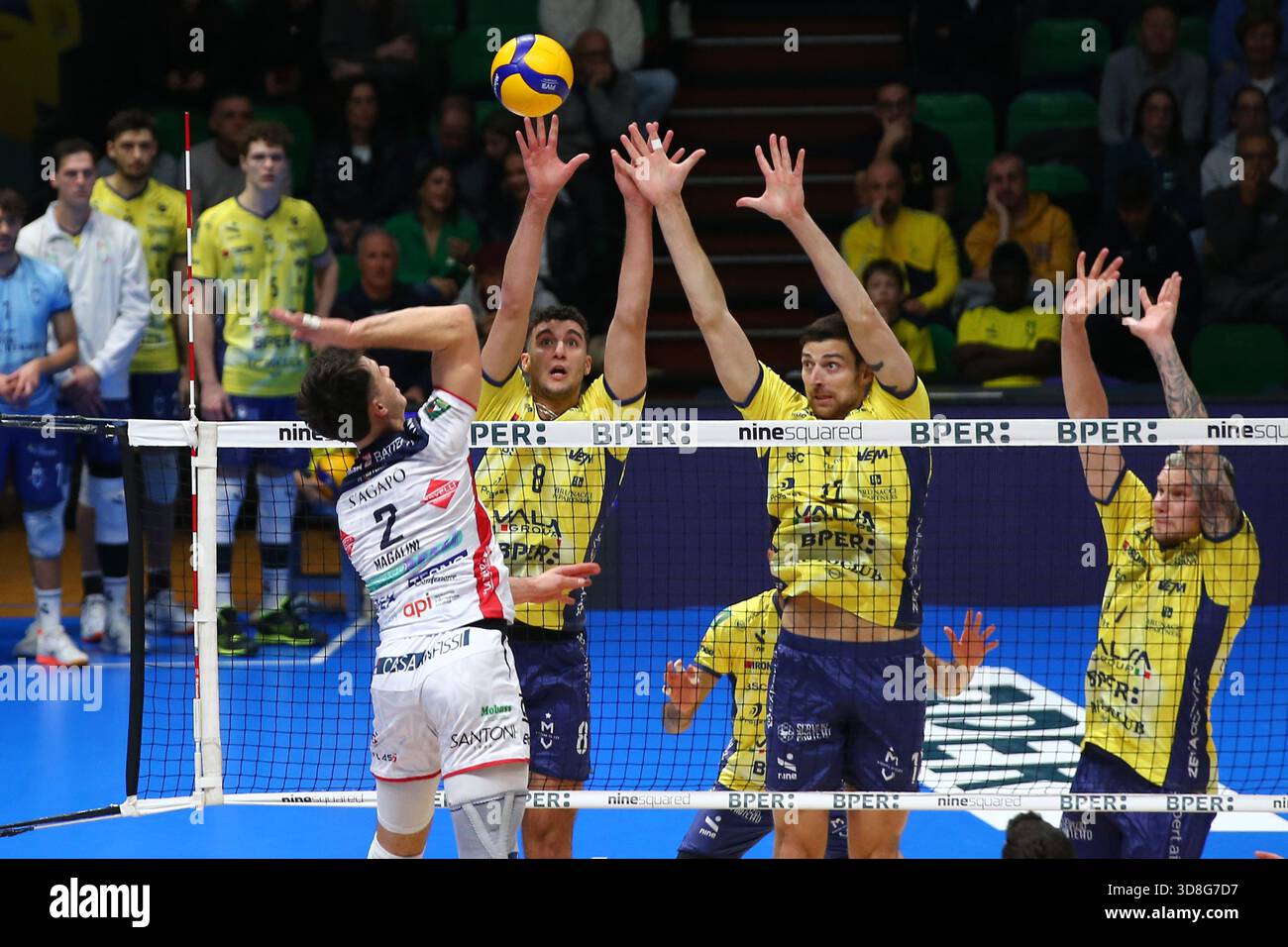 Valsa group Modena block during Valsa Group Modena vs Yuasa Battery ...