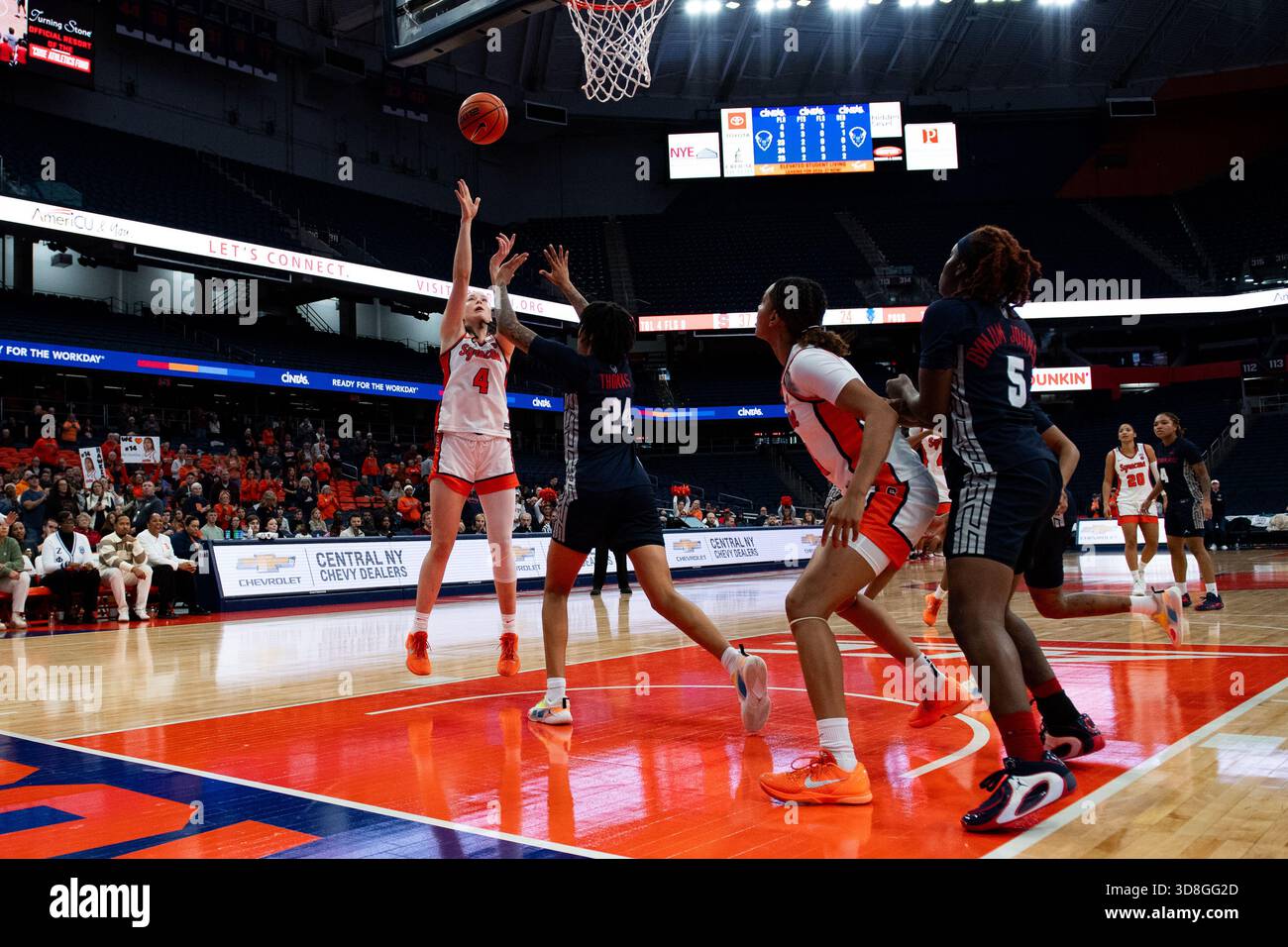SYRACUSE, NY - NOVEMBER 30: Guard Sophie Burrows #4 of the Syracuse ...