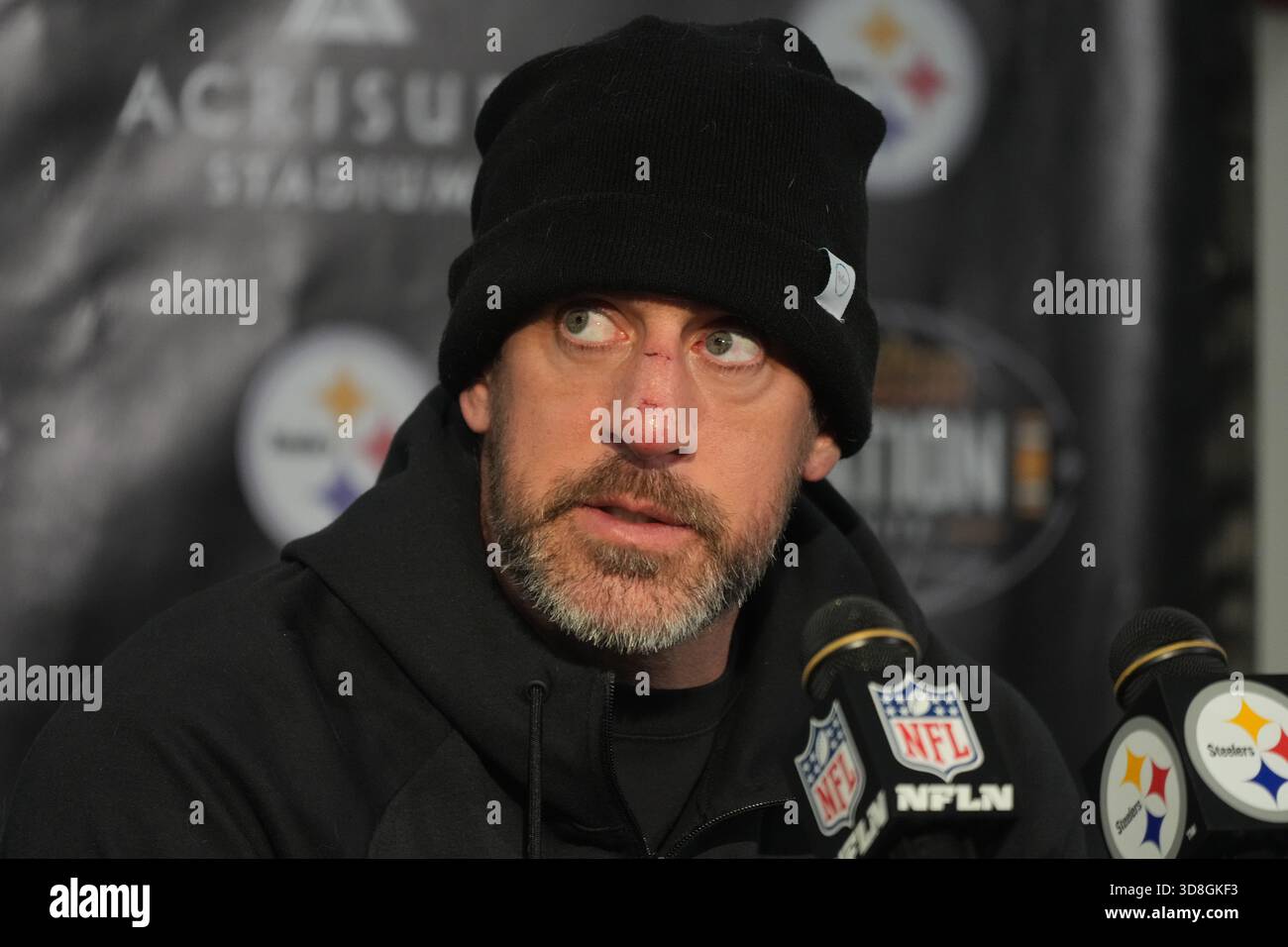 Pittsburgh Steelers quarterback Aaron Rodgers speaks during a press ...