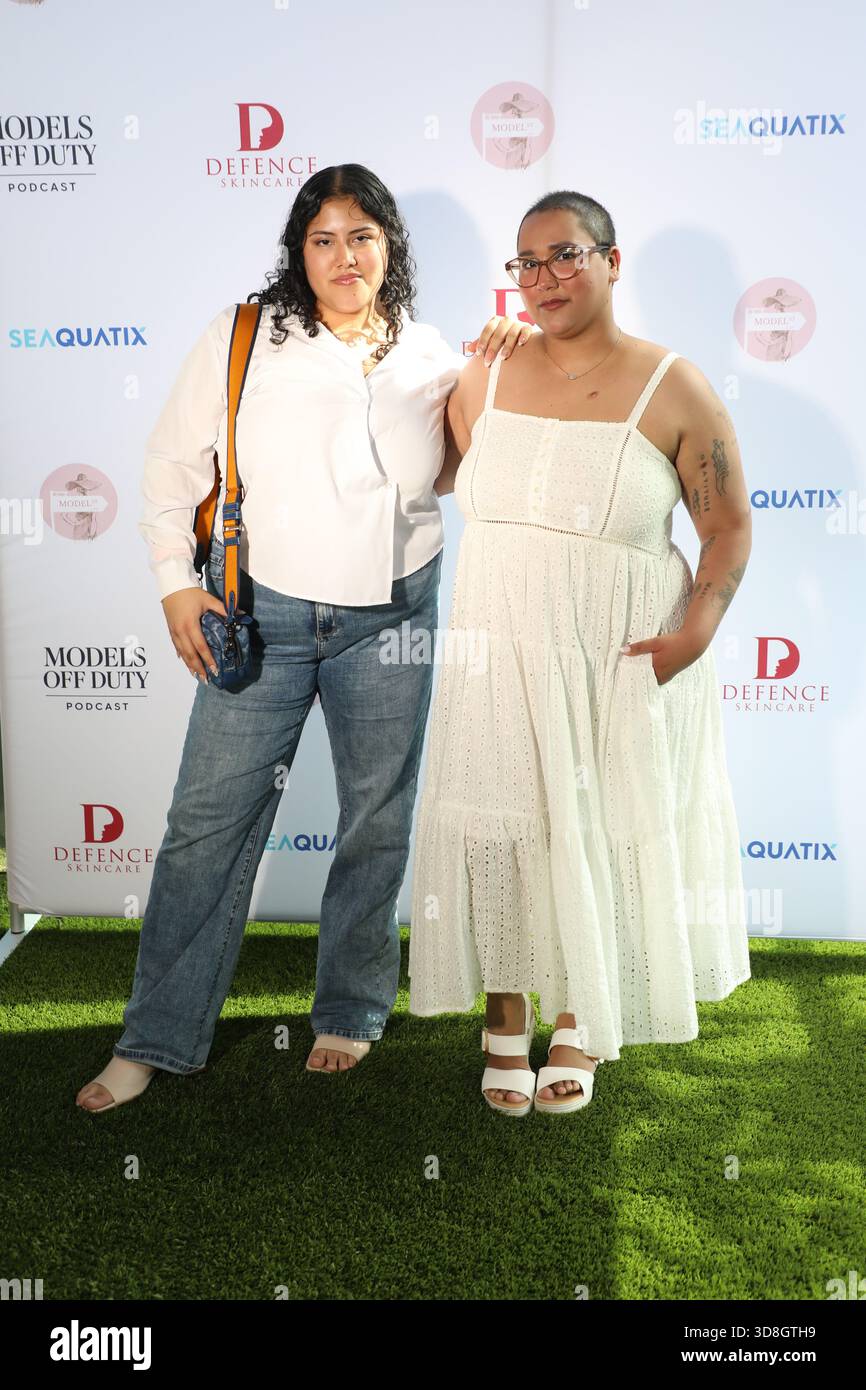 Sydney, Australia. 30th November 2025. Models Aprille Love and ...
