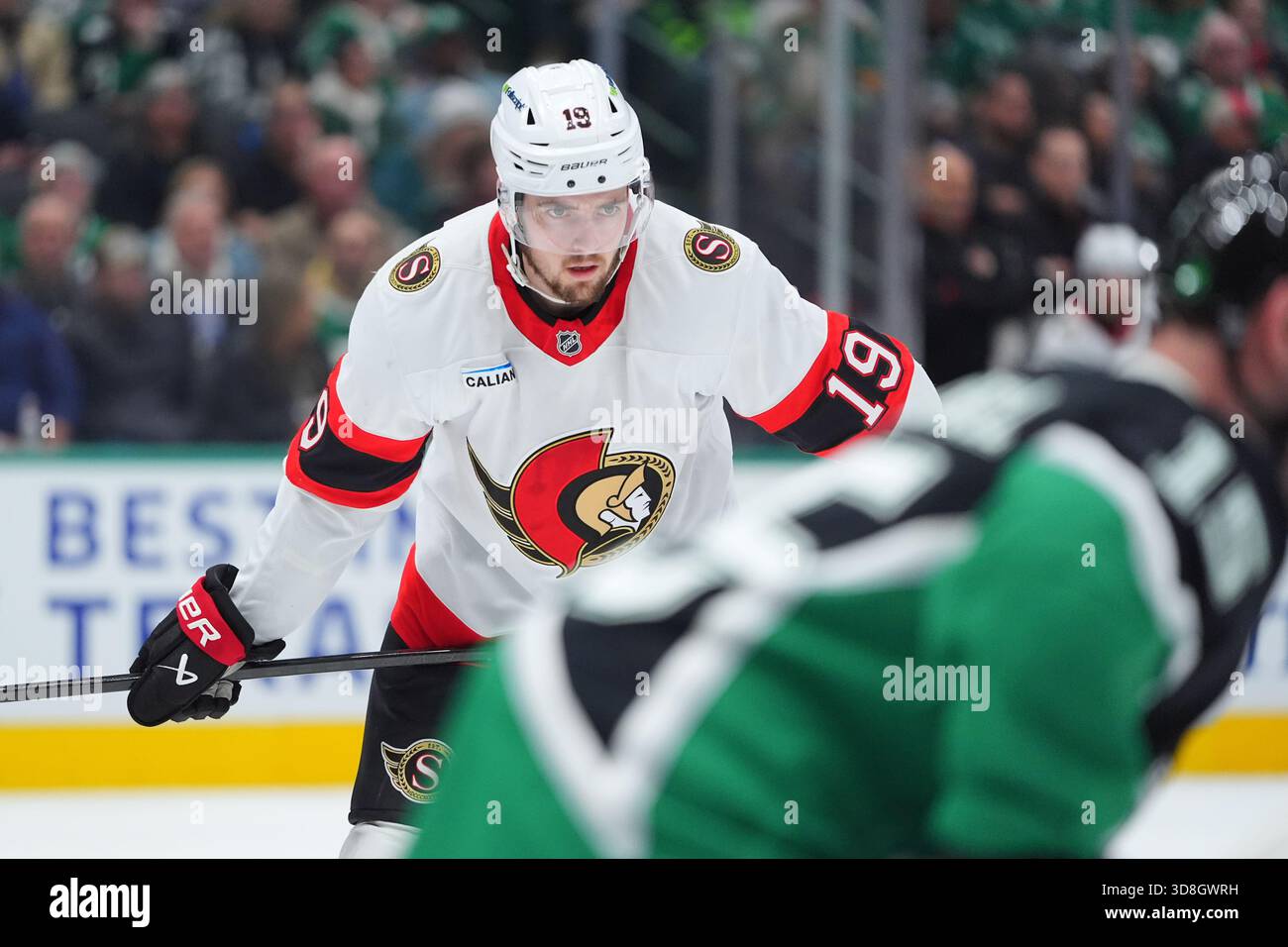 Ottawa Senators right wing Drake Batherson (19) lines up for a puck ...