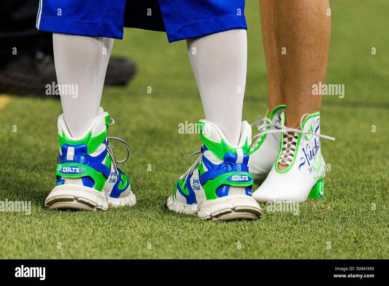 Indianapolis, Indiana, USA. 30th Nov, 2025. Indianapolis Colts owner ...