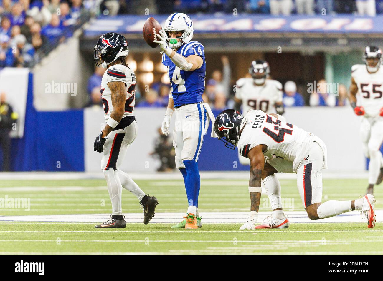 November 30, 2025: Indianapolis Colts wide receiver Alec Pierce (14 ...
