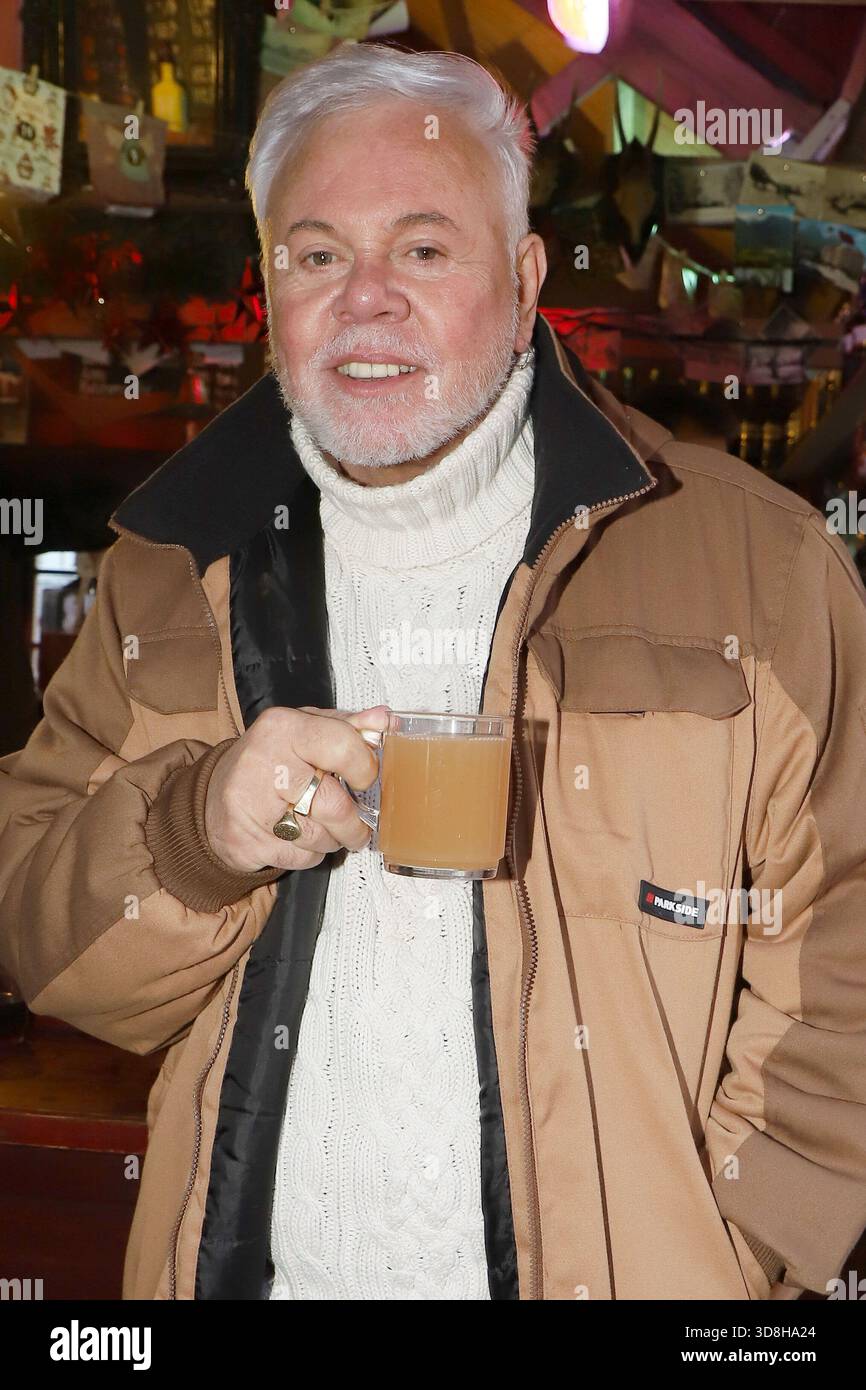 Taco Ockerse, Taco Ockerse (Dutch pop singer, "Puttin on the Ritz ...