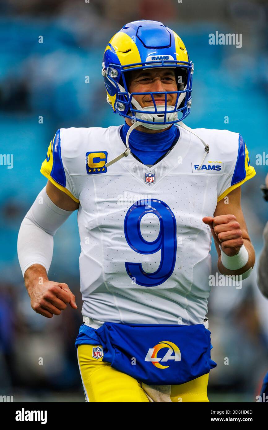 Los Angeles Rams quarterback Matthew Stafford (9) smiles during warmups ...