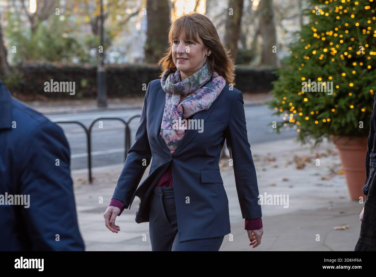 Rachel reeves budget november 2025 hi-res stock photography and images ...