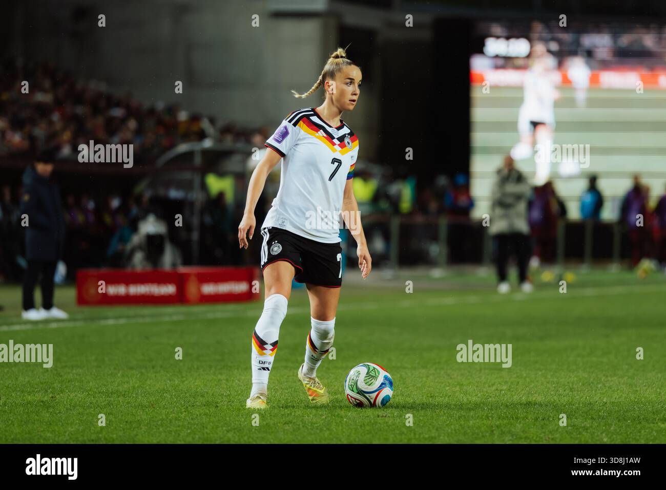 Kaiserslautern, Germany, November 28th 2025 Giulia Gwinn (#7 - Germany ...