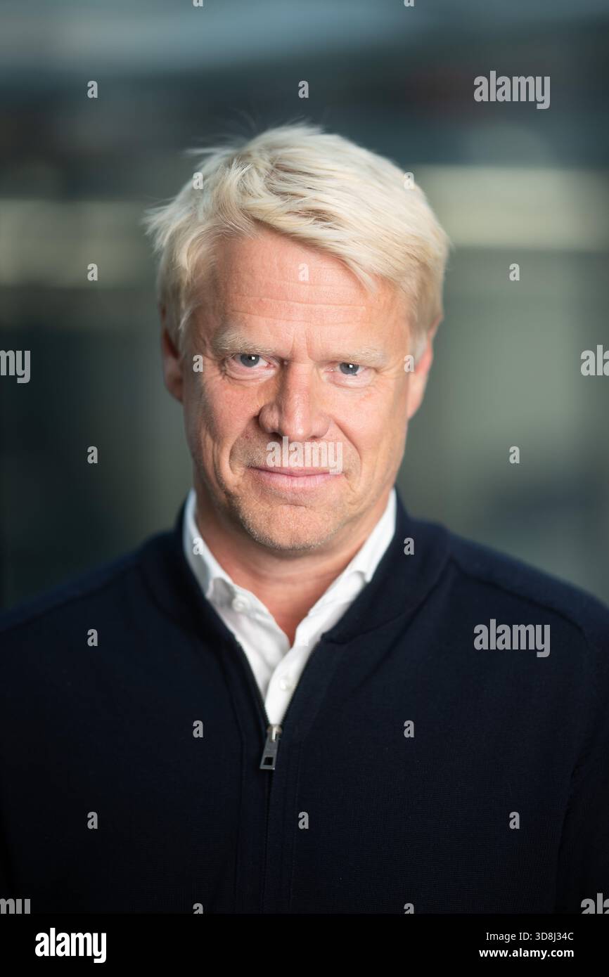 PRODUCTION - 26 November 2025, Berlin: Henrik Pabst, Program Director ...
