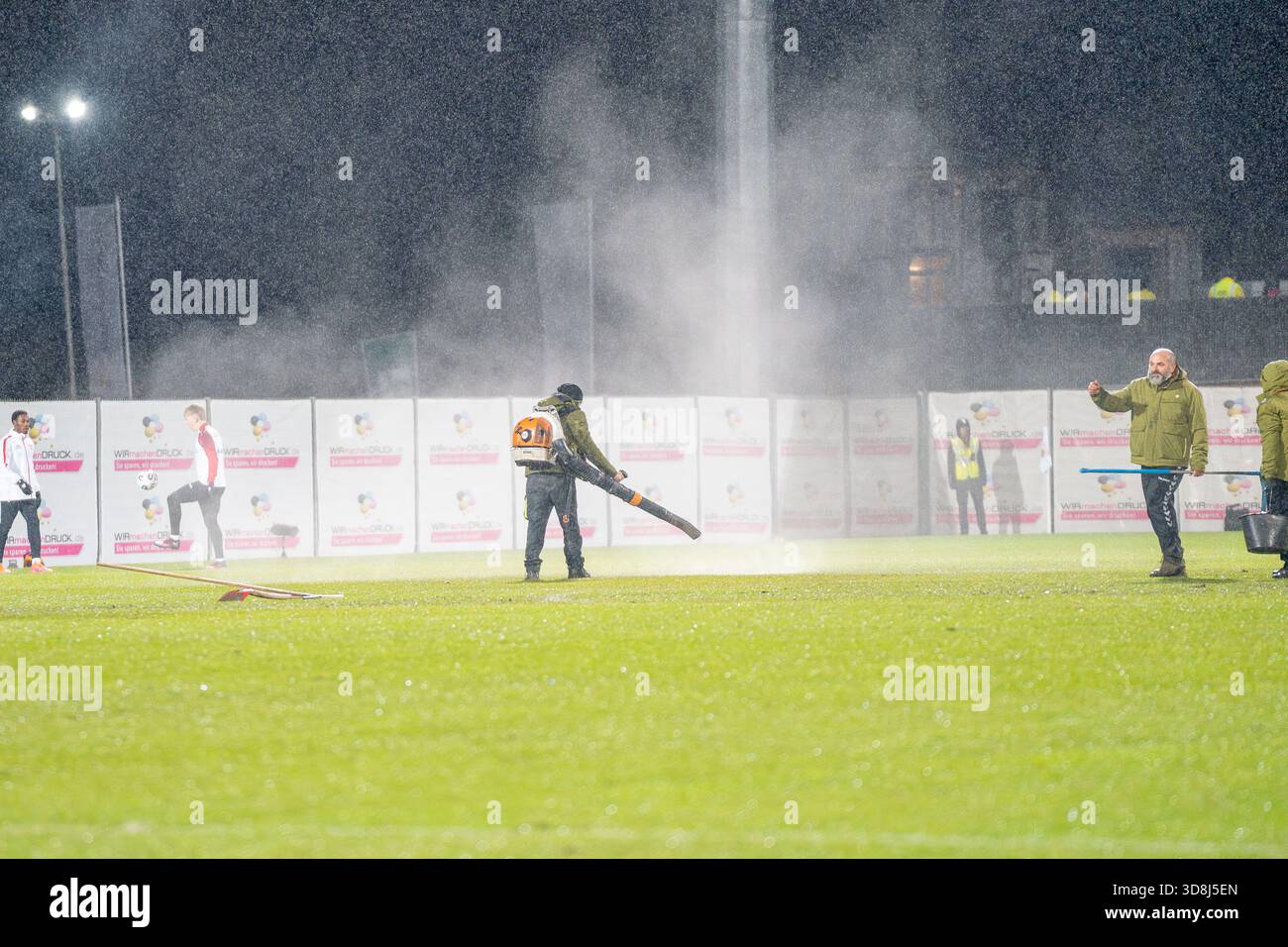 Poor field conditions - stock photo, Stuttgart II vs. TSV Havelse ...