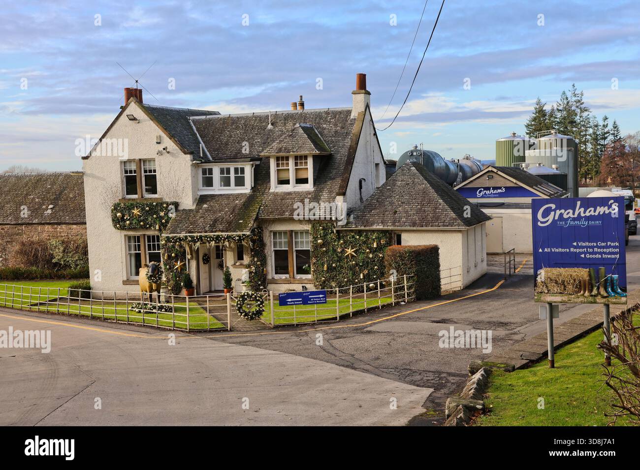 Grahams diary christmas decorations hi-res stock photography and images ...