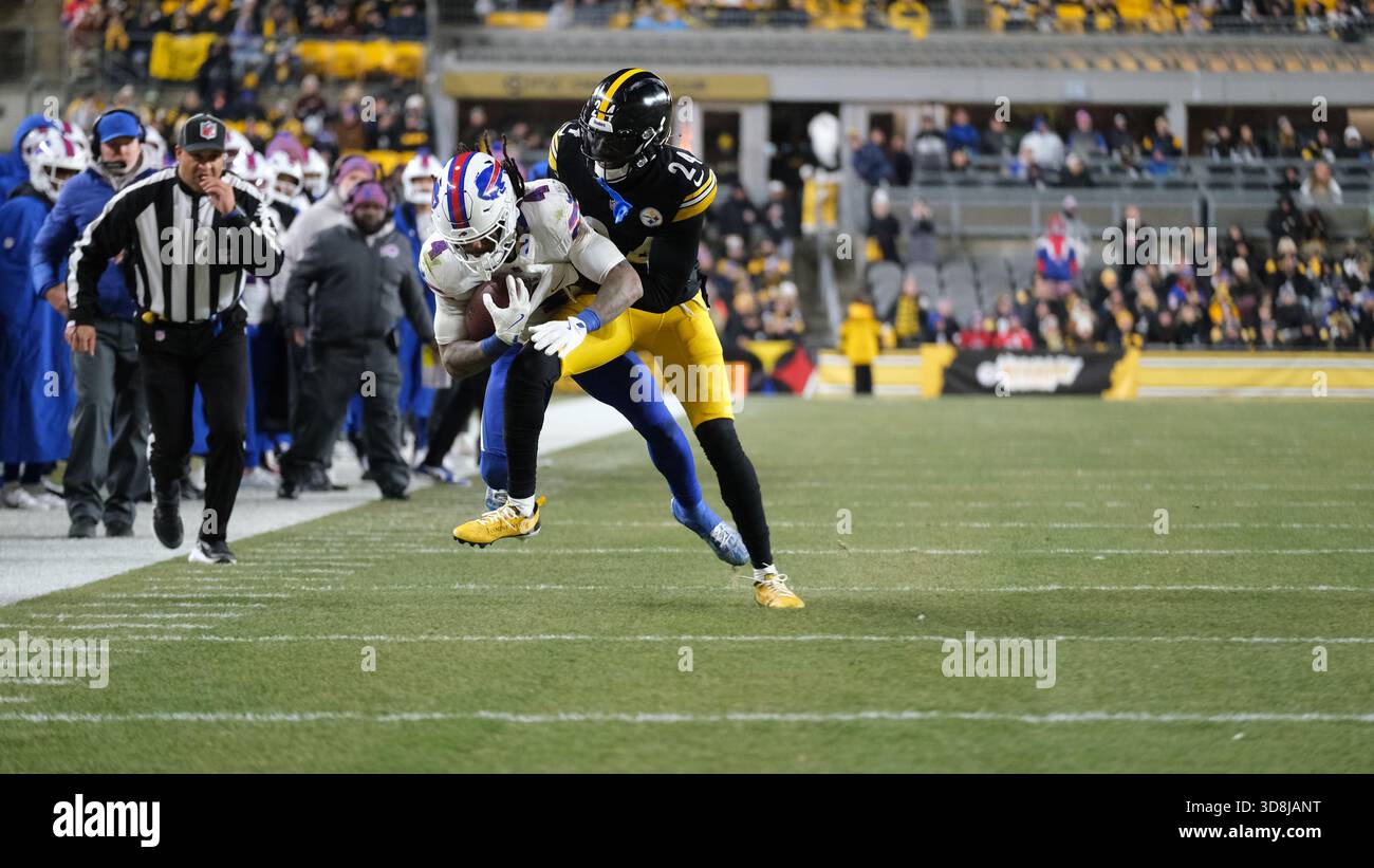 Nov 30, 2025: James Cook III #4 during the Pittsburgh Steelers vs ...