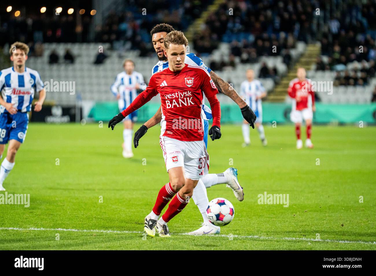 30 nov 2025 hi-res stock photography and images - Alamy