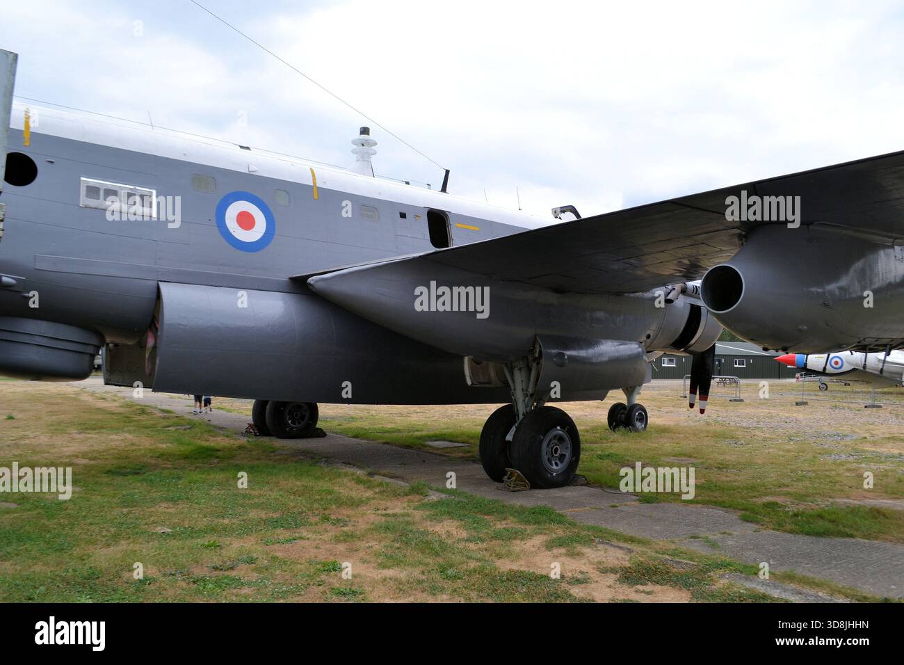 Rotating bomb bay hi-res stock photography and images - Alamy