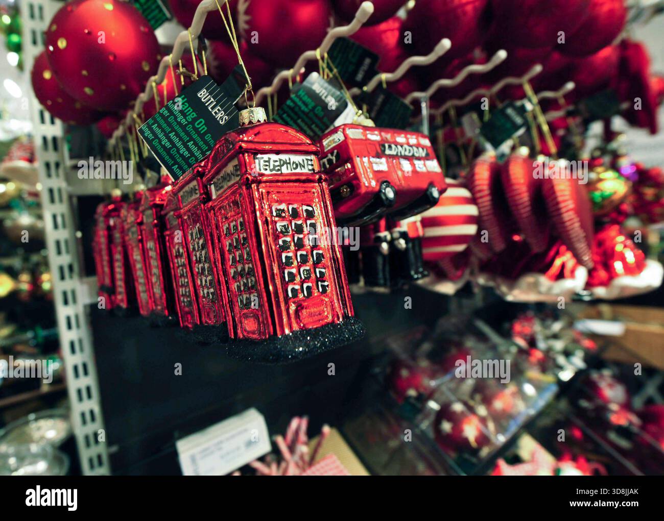 christmas tree decorations for the christmas tree in holiday season ...