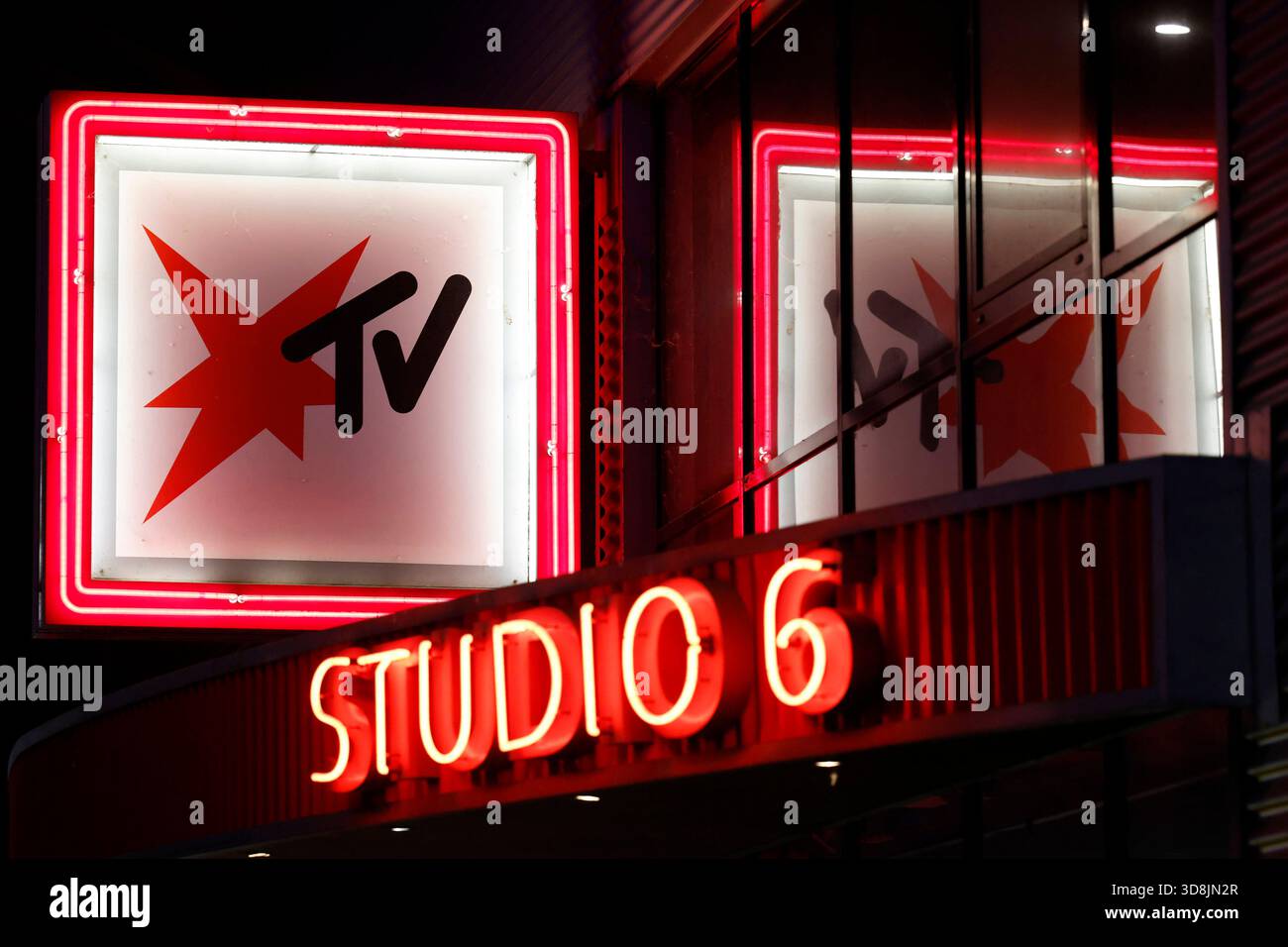 Blick auf das Studio des RTL-Magazins stern TV in den Nobeo-Studios in ...