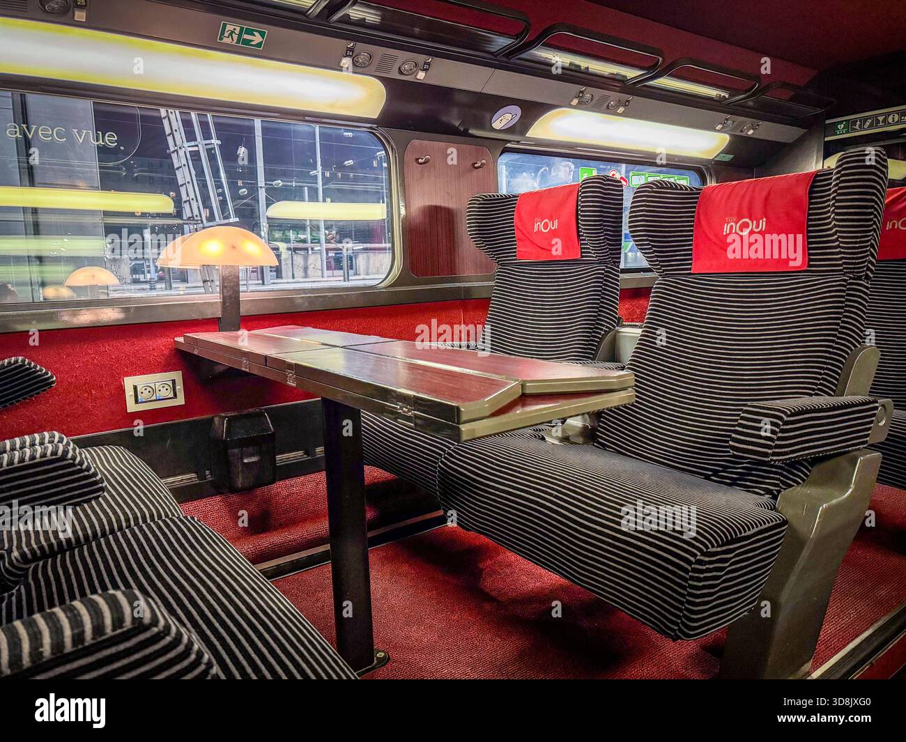 France, ile-de-France, Paris, Gare du Nord, interior of a first-class ...