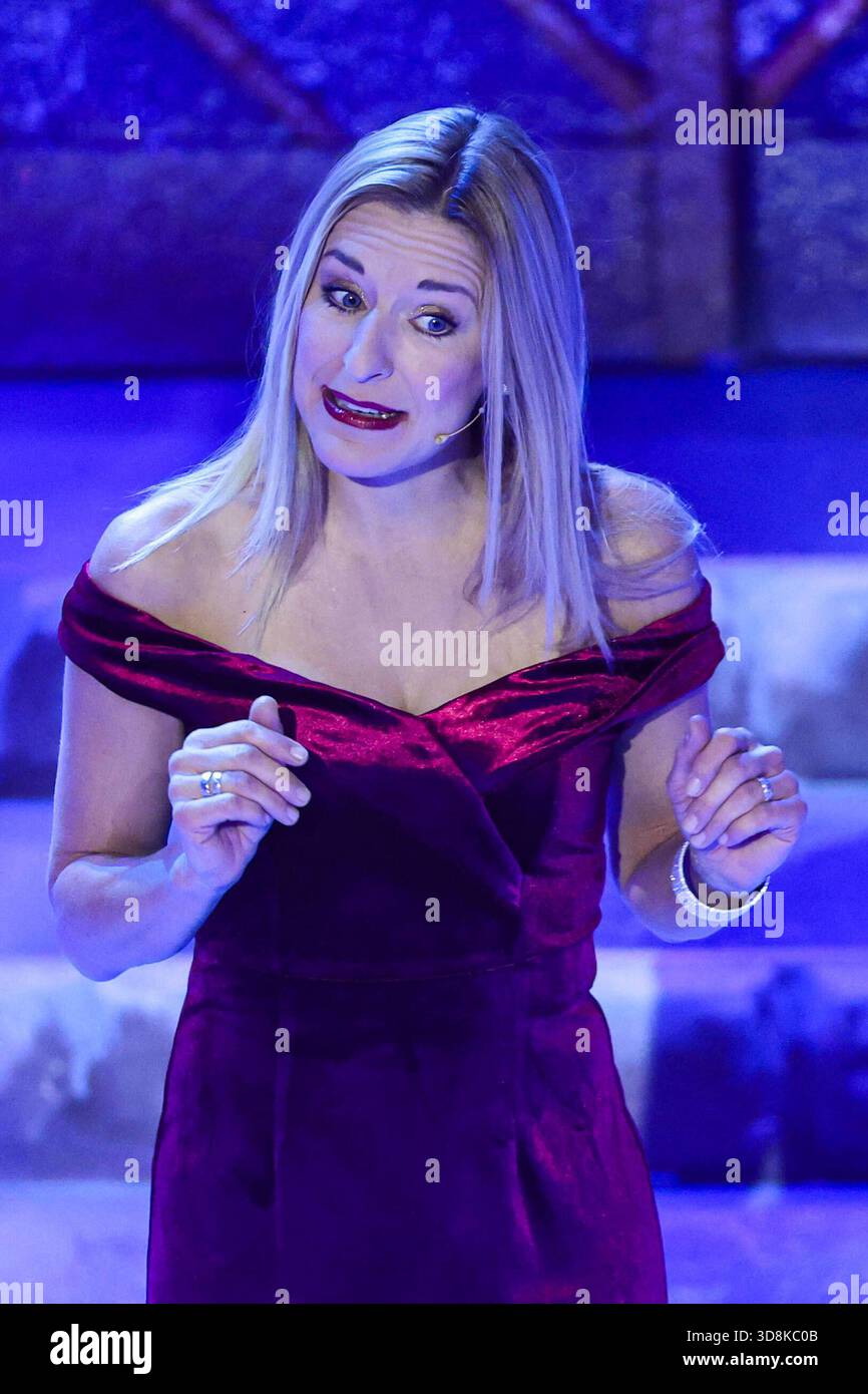 Saengerin Stefanie Hertel - ARD Live Show ãAdventsfest der 100.000 ...