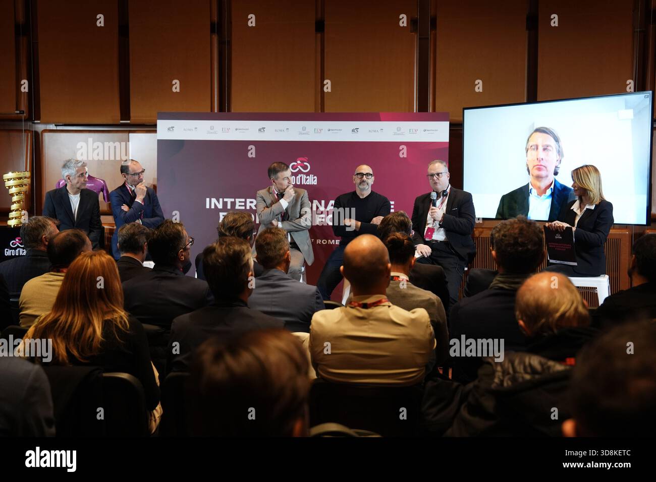 all'International Bike Economy Forum before to the presentation of the 2026 Giro d'Italia and ...