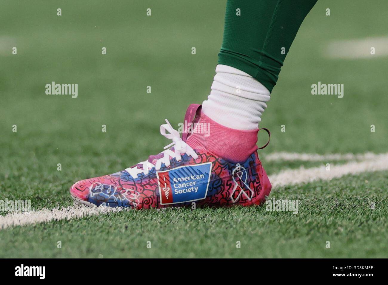 New York Jets offensive lineman Olu Fashanu wears custom cleats for My ...