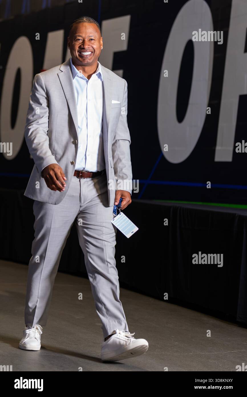 Seattle Seahawks Vice President of Community Engagement and Legends ...