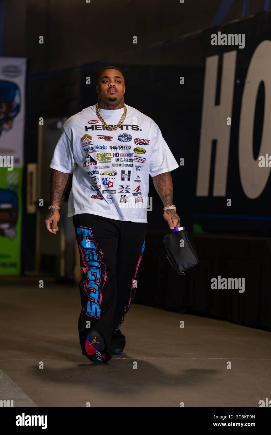 Seattle Seahawks defensive tackle Byron Murphy II (91) arrives before ...