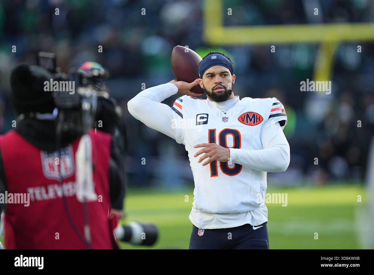 Chicago Bears' Caleb Williams in action before an NFL football game ...