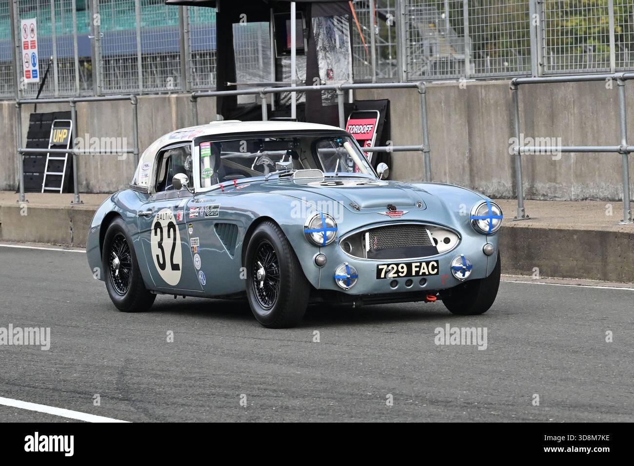Alex Hewitson, Austin-Healey 3000 Mk II, HMRN Pre ’63 GT, a two driver ...