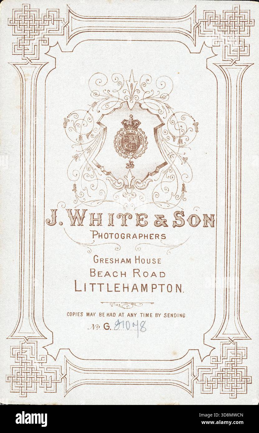 feature presentation logo reversed