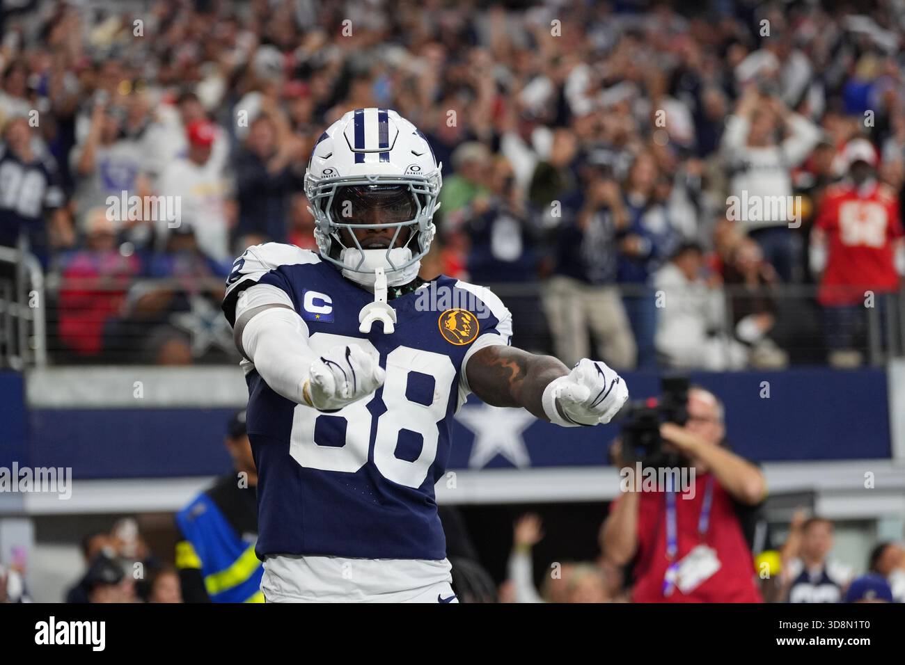 Dallas Cowboys wide receiver CeeDee Lamb celebrates his touchdown catch ...
