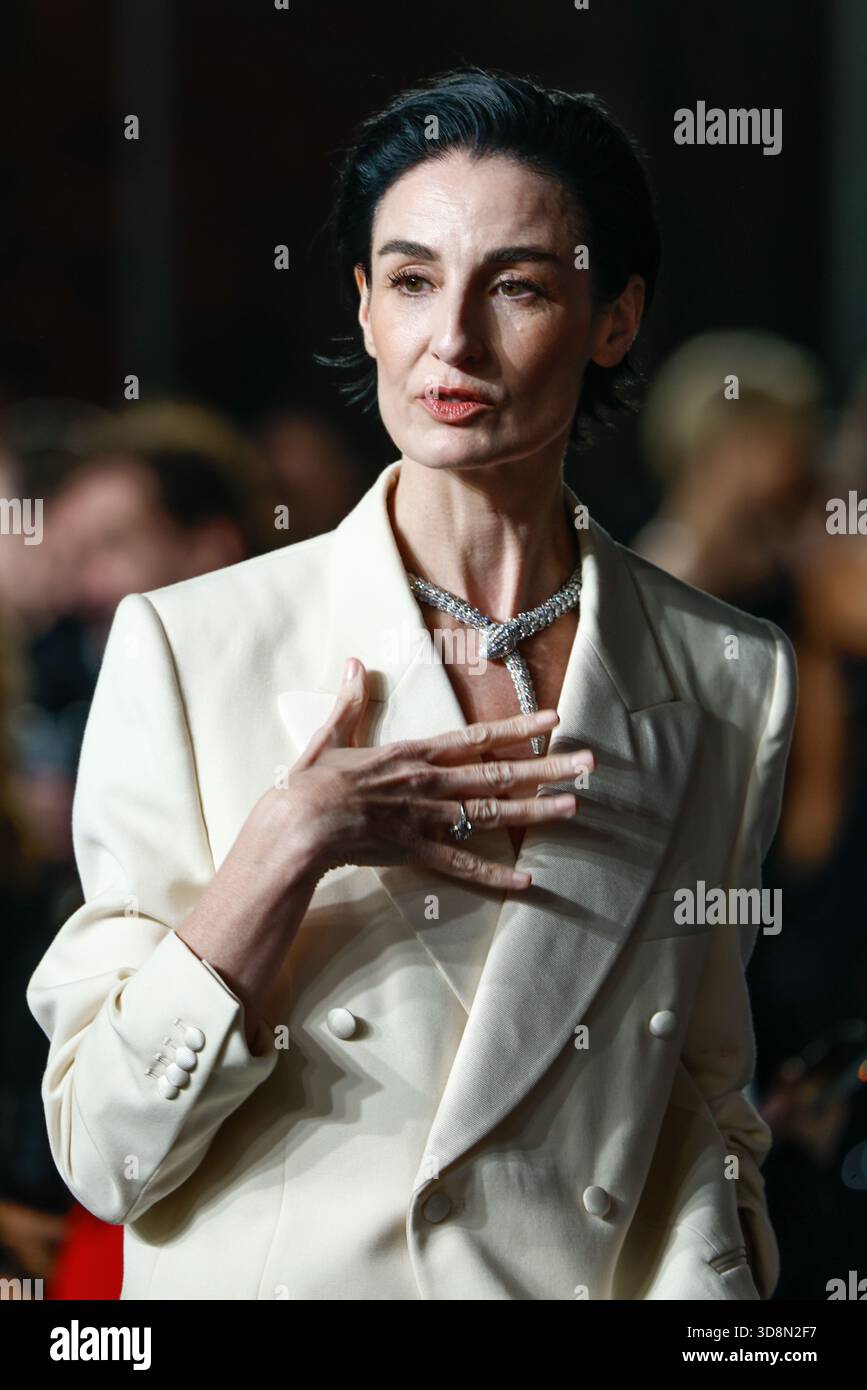 Erin O'Connor poses for photographers upon arrival at the 'The Fashion ...