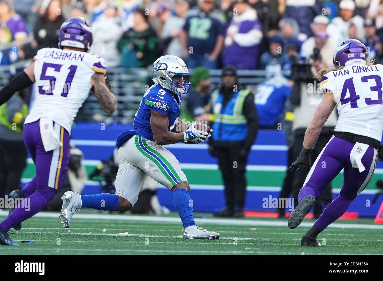 Seattle Seahawks running back Kenneth Walker III (9) runs the ball ...