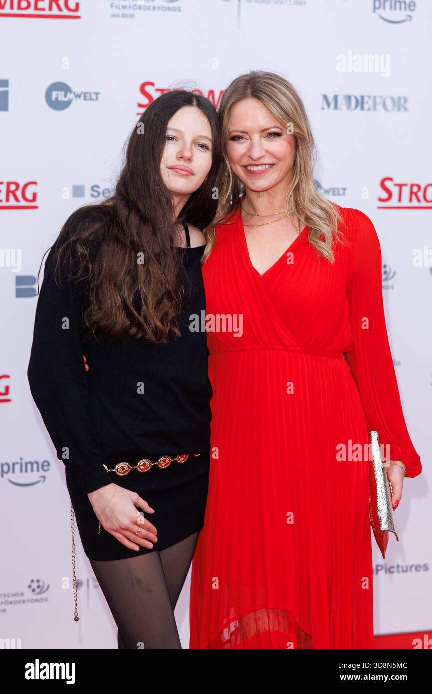 Mila Wolter and Diana Staehly at the movie premiere of Stromberg ...