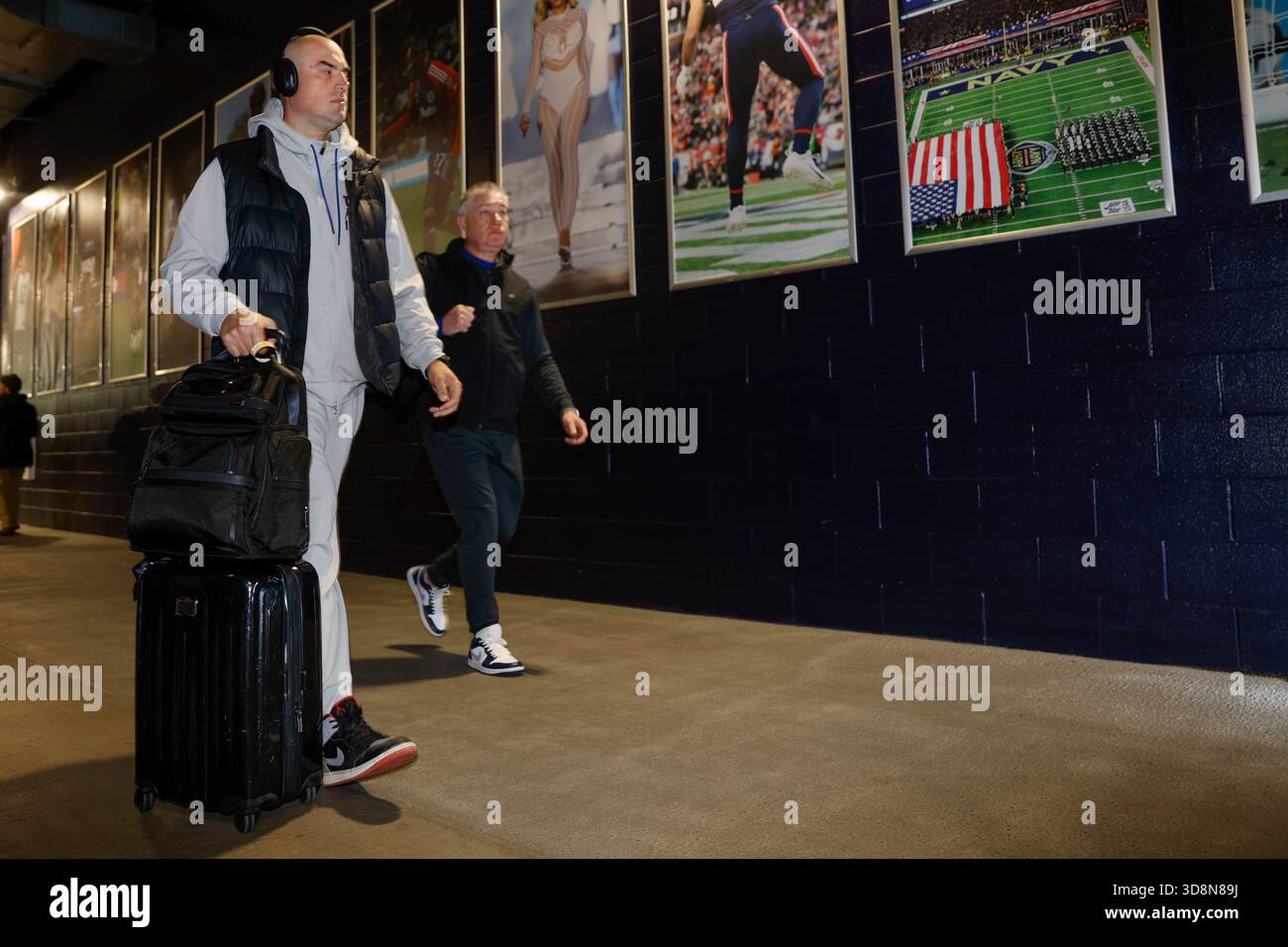New York Giants head coach Mike Kafka enters the stadium prior to an ...
