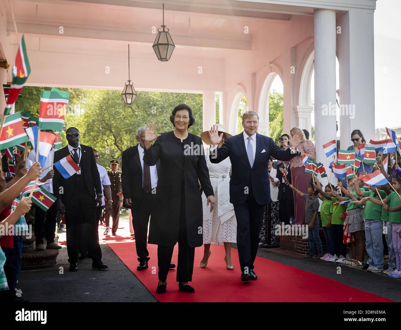 PARAMARIBO – Surinamese President Jennifer Geerlings-Simons and her ...