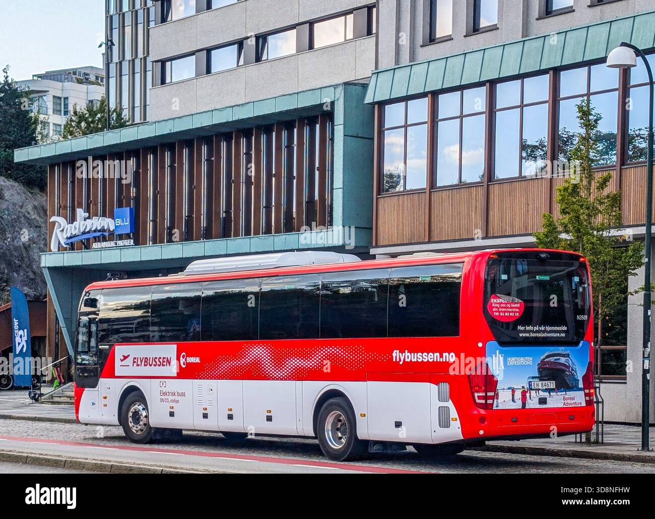 Nor way bus express hi-res stock photography and images - Alamy