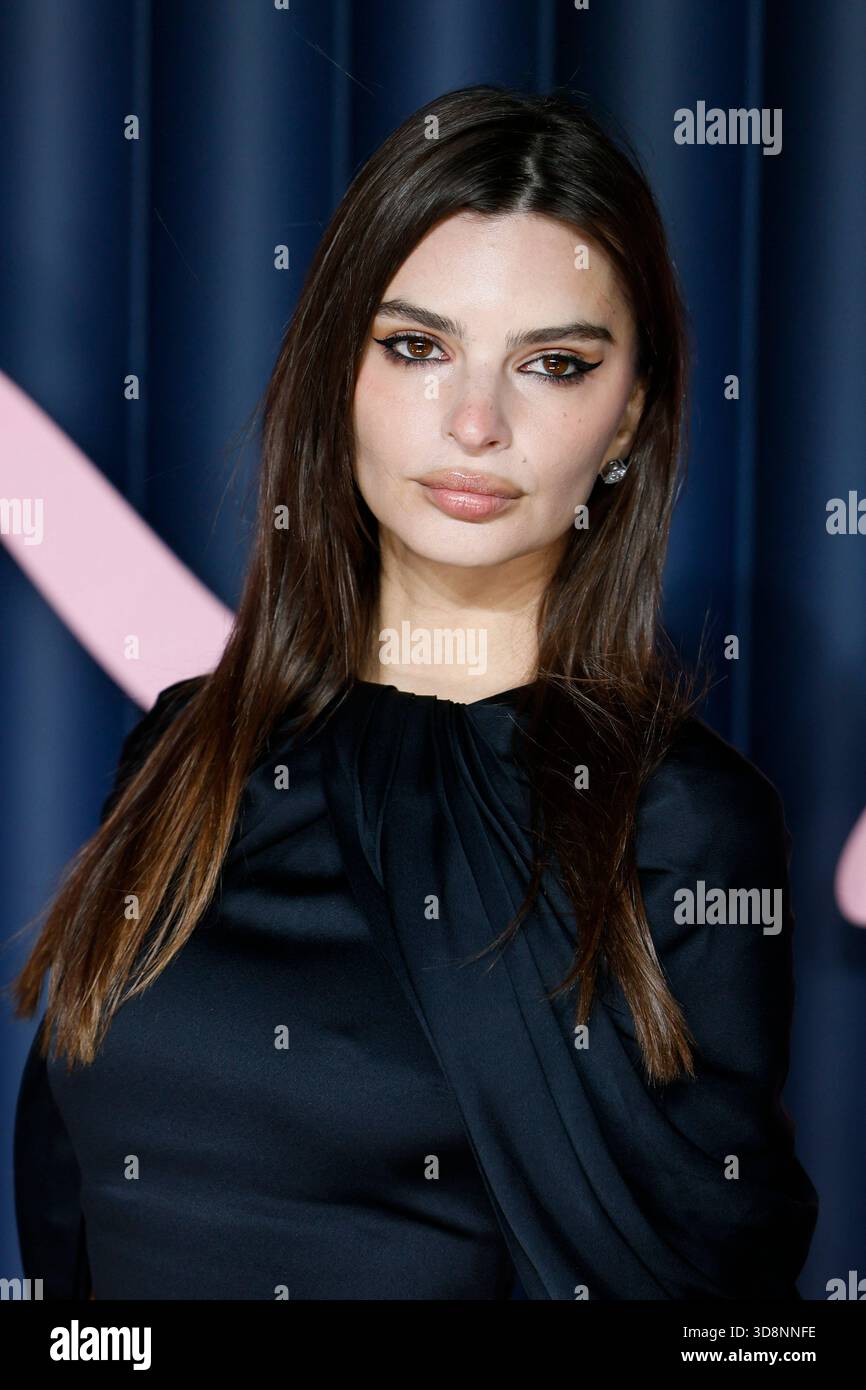 LONDON, UK - DECEMBER 01: Emily Ratajkowski poses at the photocall of ...