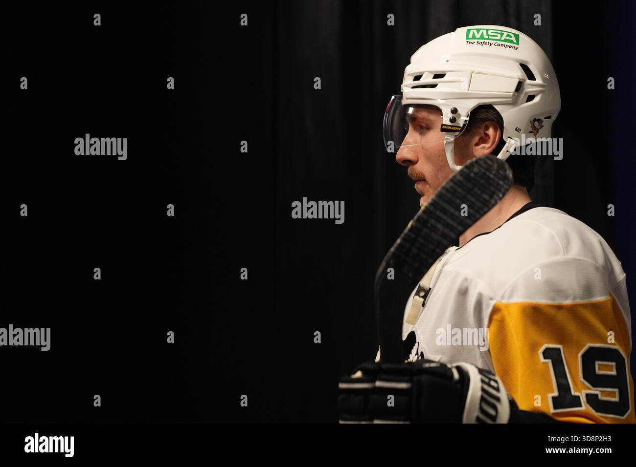 Pittsburgh Penguins' Connor Dewar prepares before an NHL hockey game ...