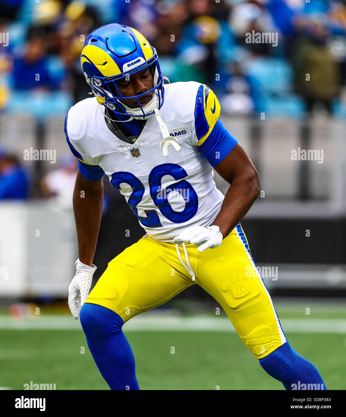 November 30, 2025: Los Angles saftey Kamren Kinchens (26) during ...
