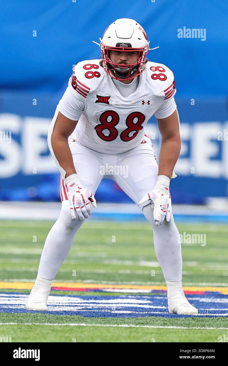 LAWRENCE, KS - NOVEMBER 28: Utah Utes tight end Dallen Bentley (88 ...