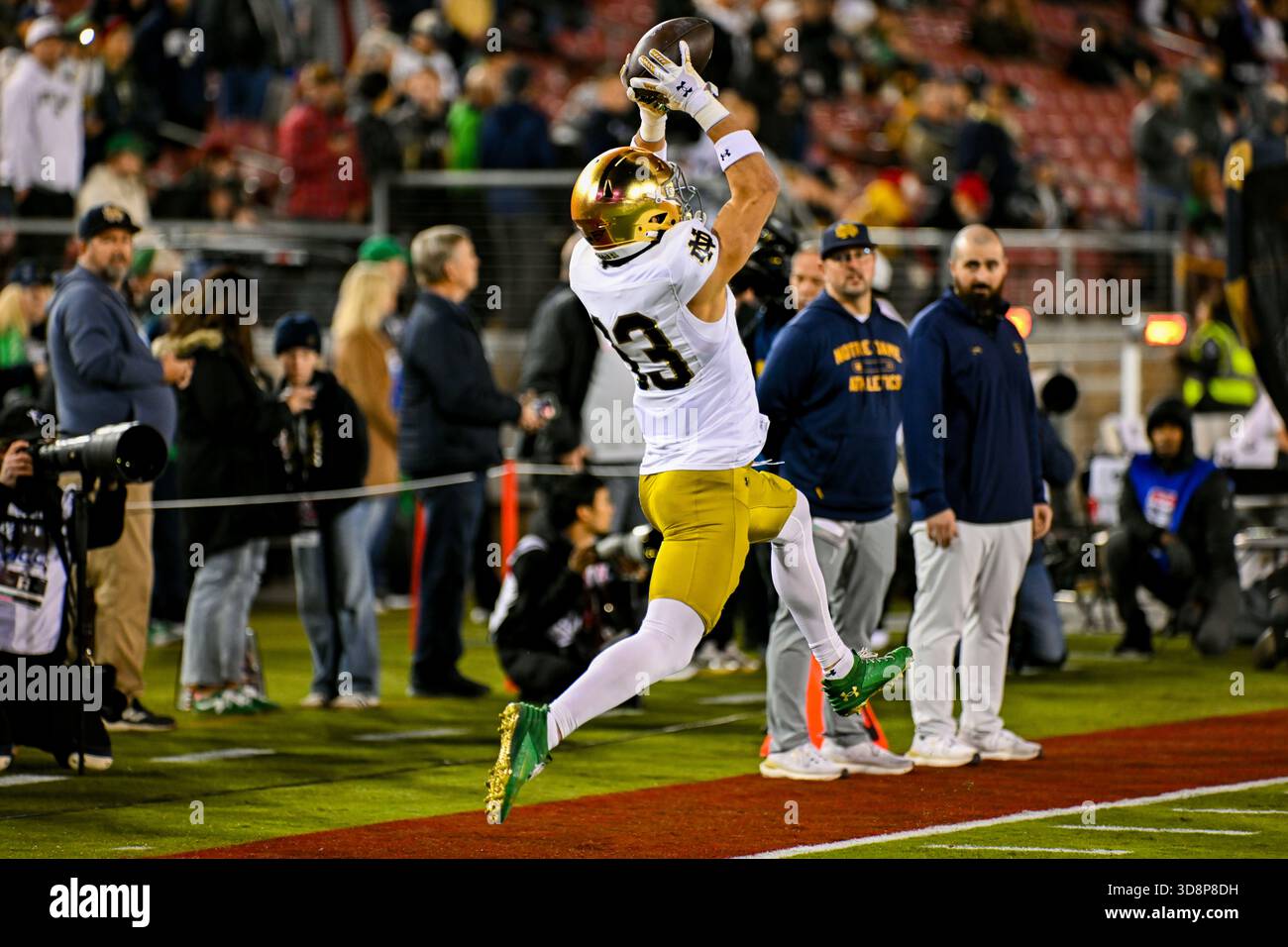 PALO ALTO, CA - NOVEMBER 29: Notre Dame Fighting Irish safety Ben ...