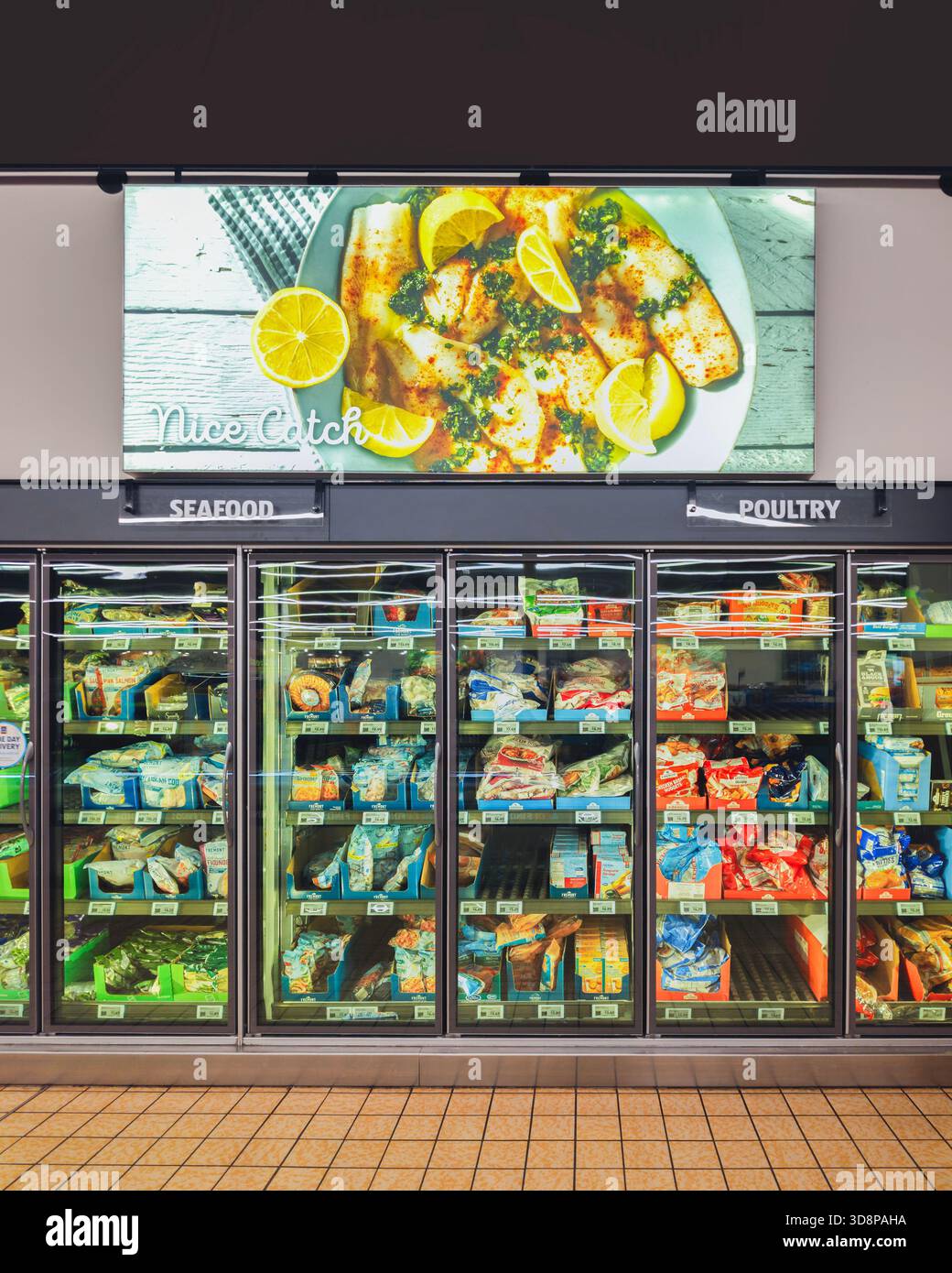 Yorkville, NY - Nov 30, 2025: Frozen food aisle at Aldi Grocery Store ...