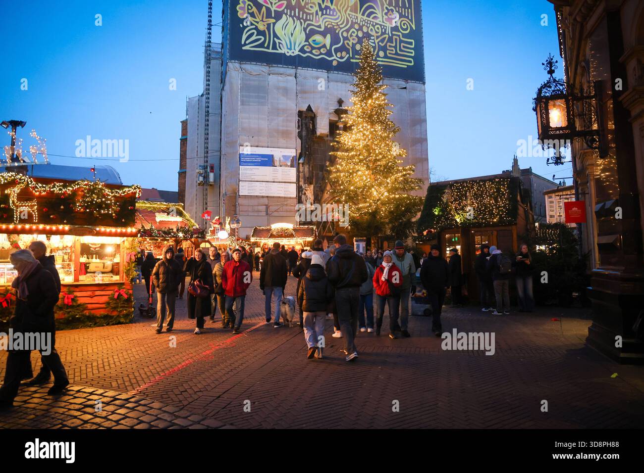 Weihnachtsmarkt Hannover. Der Weihnachtsmarkt in Hannovers Altstadt ...